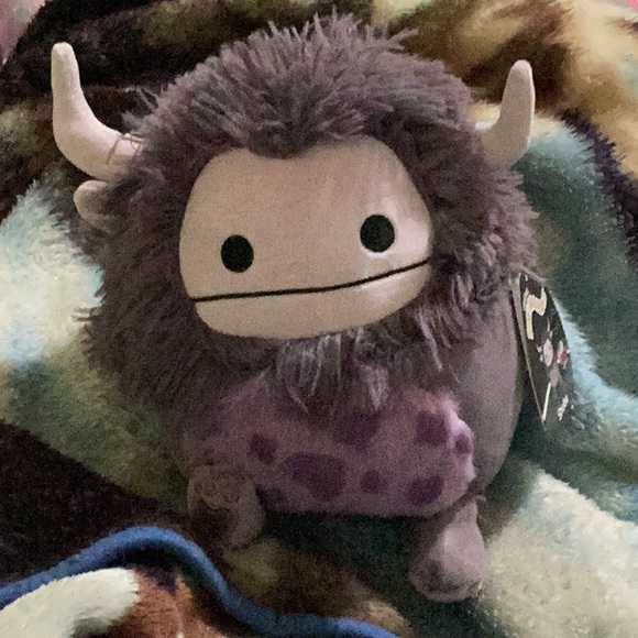 Squishmallows | Toys | Nwt Sheba The Bigfootcow Hybrid Squishmallow 8 ...